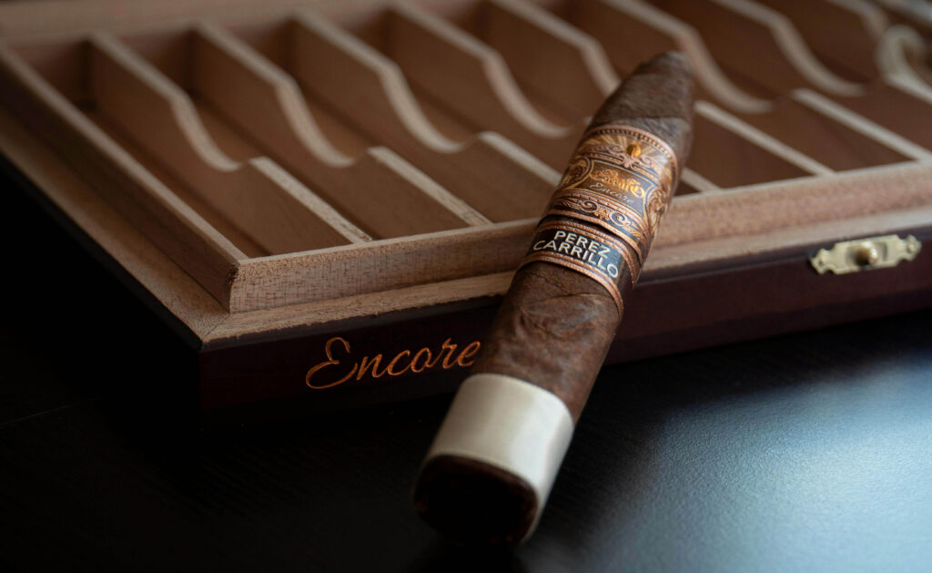 The Gentleman's Guide to Cigars: A Journey into the World of Tobacco ...