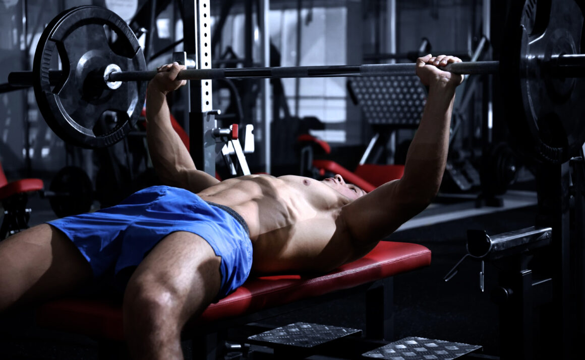 Should I Bench Press with an Arched Back? | The Lost Gentleman